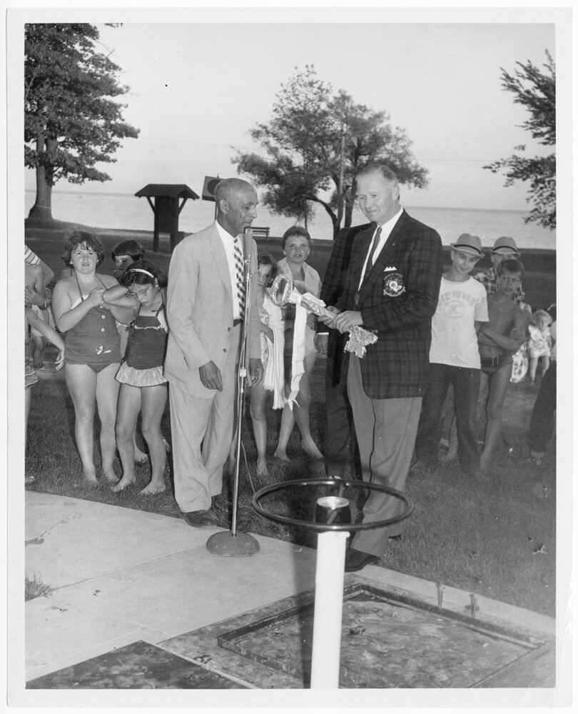 VICTOR VIGNALE | Historycal Roots